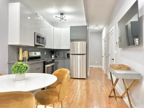 Large 4 Bedroom Nyc Property - Claremont - Bronx NY