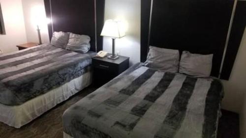 Osu 2 Queen Bed Hotel Room 238 - Stillwater, OK