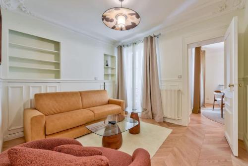 TOUR 1 Renovated 1 Bed Paris 75016 Passy - Location saisonnière, 9 Rue ...