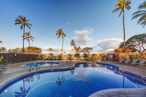 Hip Oceanfront Resort Vistas - Maui, HI