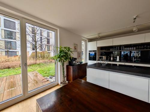 Luxus Apartment Mit Skyline Blick Am Mainufer - Frankfurt