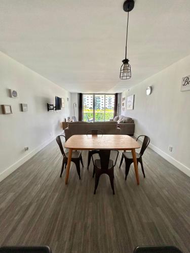 #310 Sunny Isles Ocean Reserve With Free Parking Include - Sunny Isles Beach, FL