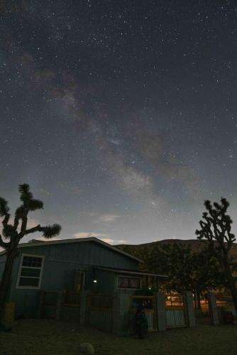 From $56pp - 3BD home on 12 ac ranch near KOH, P&H, Jtnp, EV, Yucca ...