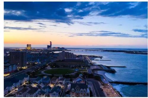Serenity Escapes Waterfront Atlantic City Condo With Balcony & Free Parking - Atlantic City, NJ