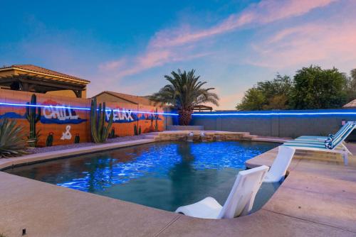 Chill And Relax Luxury Retreat With Pool Spa Game Room And Steam Room - Casa Grande, AZ