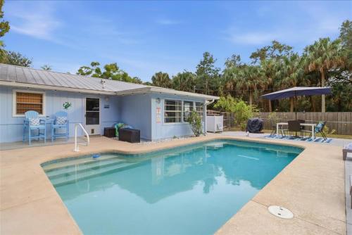 Crystal Blue Haven - Crystal River, FL