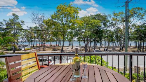 Sylvan Sea Breeze Family Stay - Bribie Island