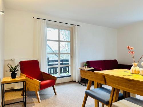 Eichen Apartment- 4 Personen- Balkon- Parkplatz- Waschmaschine - Wolfsburg