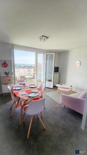 Appartement Calme, 2 Chambres, Balcon & Vue Degagee - Aurillac