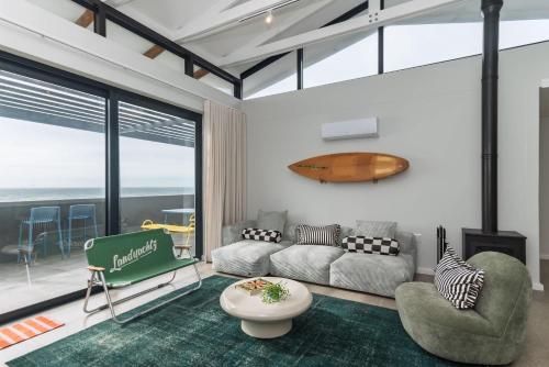 Wavescapes Retro Penthouse - Cape Town