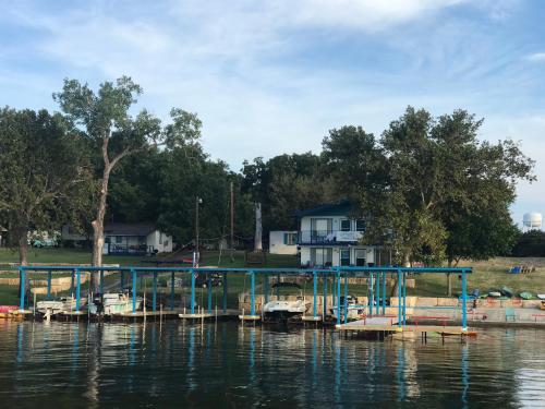Valentine Lakeside - Texas