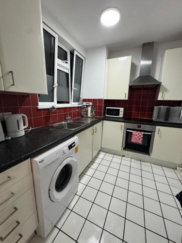 Elegant Apartment Near Hyde Park& Paddington - Marylebone