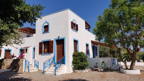 ANDREAS Beach Studios Deals & Reviews, Pefki-rhodes | LateRooms.com