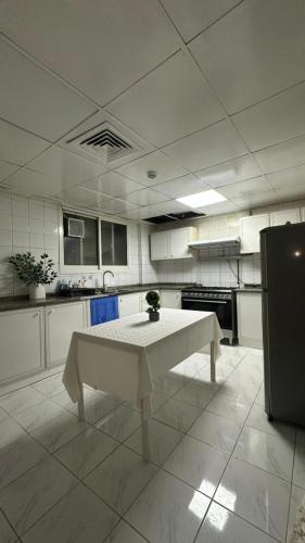 Single Bed In Al Majaz 2 - سوبر ديلوكس سرير مفرد في شقة فندقية - Sharjah