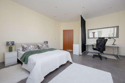 Przestronny Dom Z 3 Sypialniami W Doskonalej Lokalizacji W Poblizu Lotniska By Noclegi Renters - Warschau