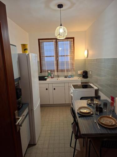 Appartement 5 Personnes De 78m2 En Residence Calme Avec Parking Surveille - Avallon