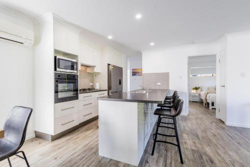 Bayview • Pet-friendly Fenced Yard • Walk To Beach - Agnes Water