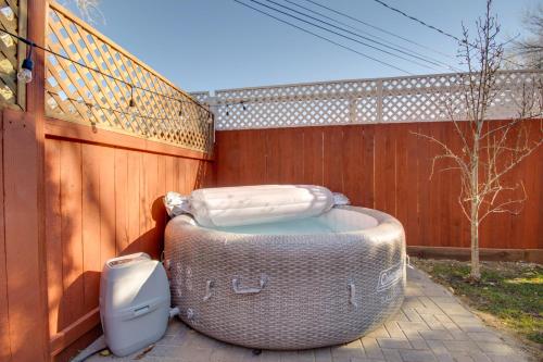 Hot Tub + Walk To Midtown! Reno Retreat - Reno, NV
