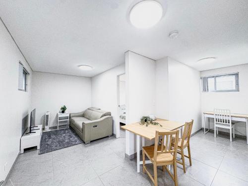 1br Granny Flat - Free Parking - Near Airport & Train - Sydney