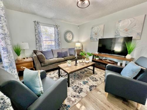 Joie De Vivre - Joy Of Living - Alexandria, LA