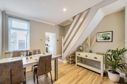 13 Ruby Street, Bishy Rd Retreat - York