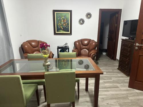 Micaelense Guest House - Ponta Delgada