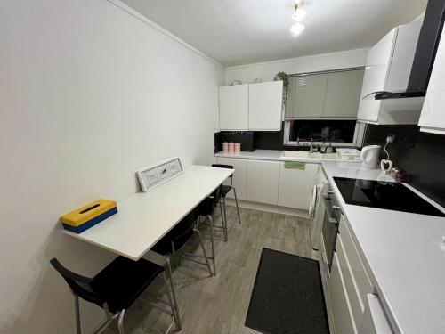 Bright And Spacious 2 Bed Flat Sleeps 5 - Nottingham