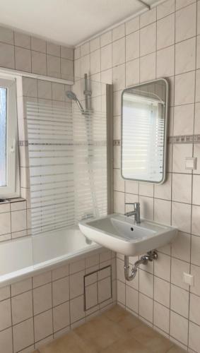 Zimmer In 3er Wg Stuttgart-zuffenhausen - Stuttgart