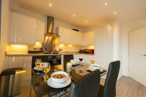 Aylesbury Apartment Contractors & Holiday Stays Free Parking - Aylesbury