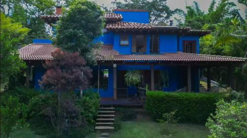 Casa Espacosa Com Piscina Ampla E Churrasqueira Perto De Sao Paulo - Cotia
