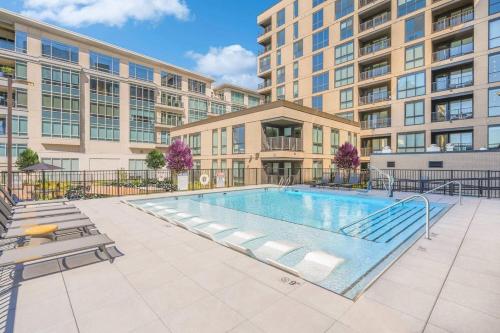 Amenity Packed High-rise • Free Espresso+pool+gym - Go Ape, Indianapolis
