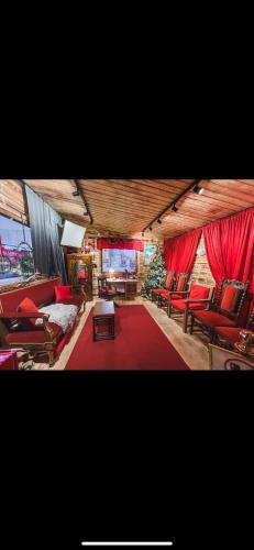Traditional Finnish Lapland House At Wild Forest Backyard! - Kemi