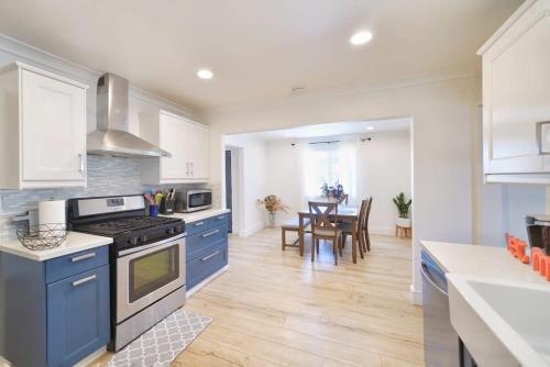 Marbella Lane - Vibrant 4br Rwc Ldry - Palo Alto, CA