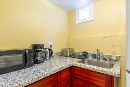Marbella Lane - 2br Lwrlvl Dtwn Sj Ldry - San José, CA