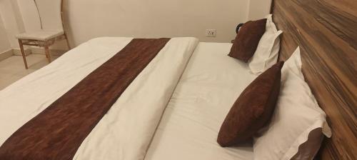 Maharaja Holidays,unit A1, Rajrooppur, Prayagraj - Prayagraj