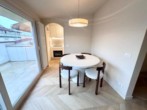 Front Beach Apartments - Attic - Viareggio