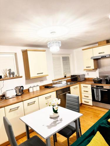 Stylish Mk Flat - Milton Keynes