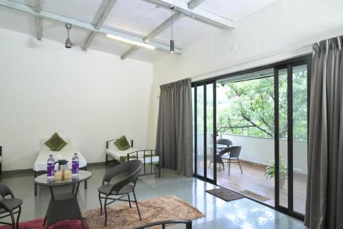 Best Resorts in Mulshi | Luxury Resorts with Pools in Mulshi | 2026 Prices