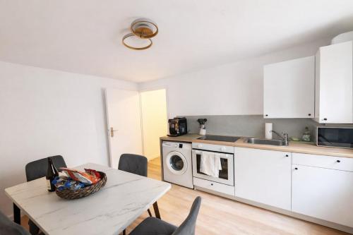 Munich Premium Guesthouse-2 - Munich
