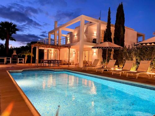 Villa In Playa Den Bossa, 5 Min Supermarketbbq - Ibiza