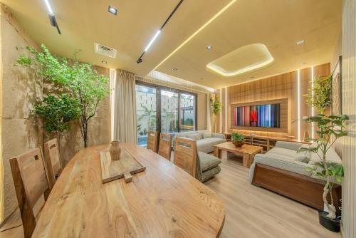 3br Private Pool Villa In Sharjah - Bali Inspired - Bbq Pit - 3wc - シャールジャ