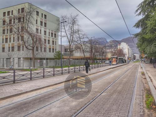 Le Berthelot T2 Climatisation Free Parking - Grenoble