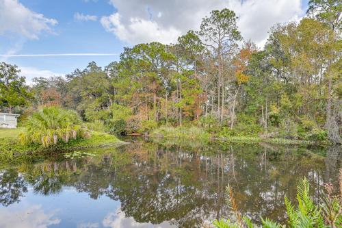 Weeki Wachee Family Getaway: Canal-front Home - Spring Hill, FL