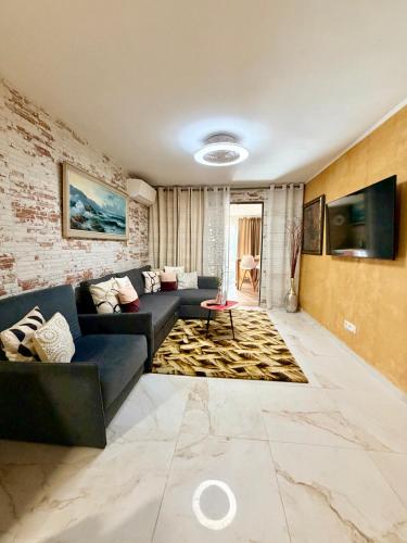 Apartment With Terrace And Pool, Los Cristianos - Los Cristianos