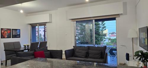 Skoufa 21 - Luxury Apartment -Breakbooking Cy - Limassol