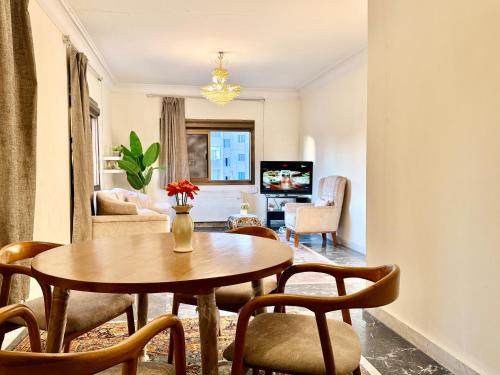 Moon Homes Studio In Downtown Cairo - Kairo