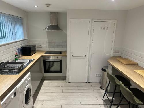 Willow House Sleeps 4 Family Travel Seaside Stay - Folkestone