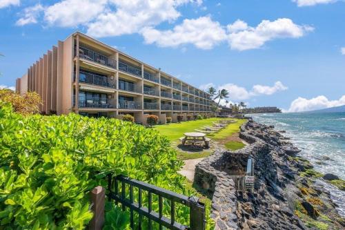 Kaleialoha 401 · Ka 401 Spacious Studio W Mountain View Pool Ac - Hawaii