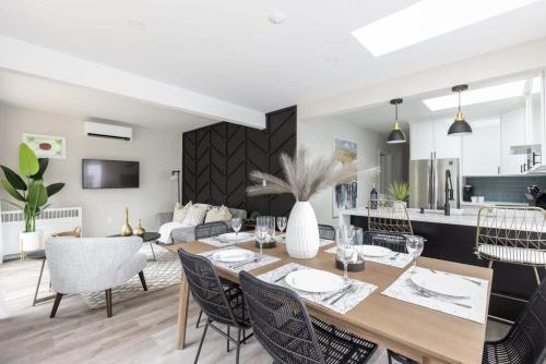 New Modern Home In Old Town - Niagara-on-the-Lake