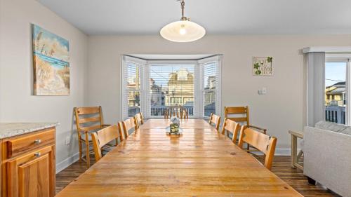 New 3br - 2 Blocks Ocnj To Beach - Sleeps 10 - Ocean City, NJ